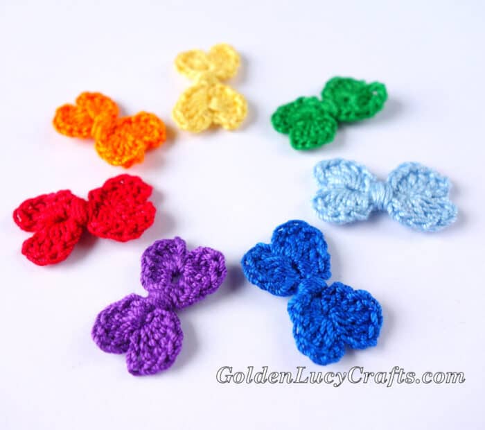 Mini Bow, Heart Bow, Free Crochet Pattern - GoldenLucyCrafts