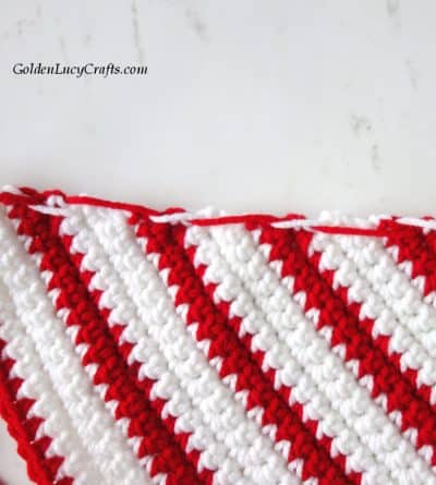 Dog Scarf for Christmas, Free Crochet Pattern - GoldenLucyCrafts