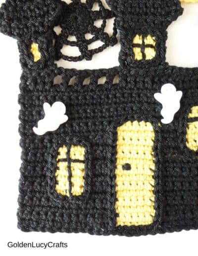 Haunted House Applique, Free Crochet Pattern - GoldenLucyCrafts