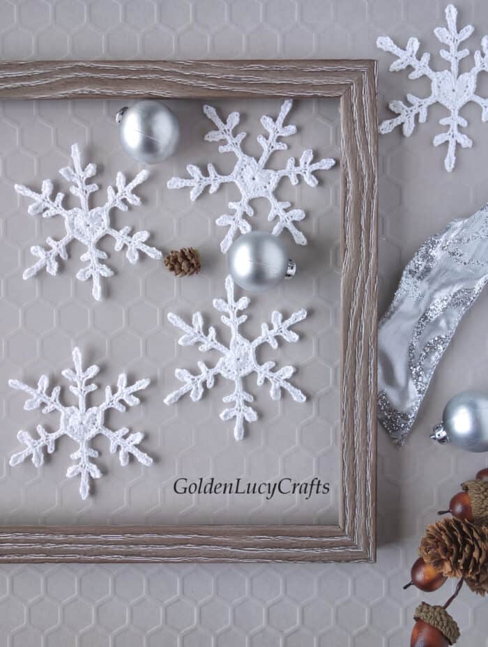 Crochet Heart Snowflake Pattern - GoldenLucyCrafts
