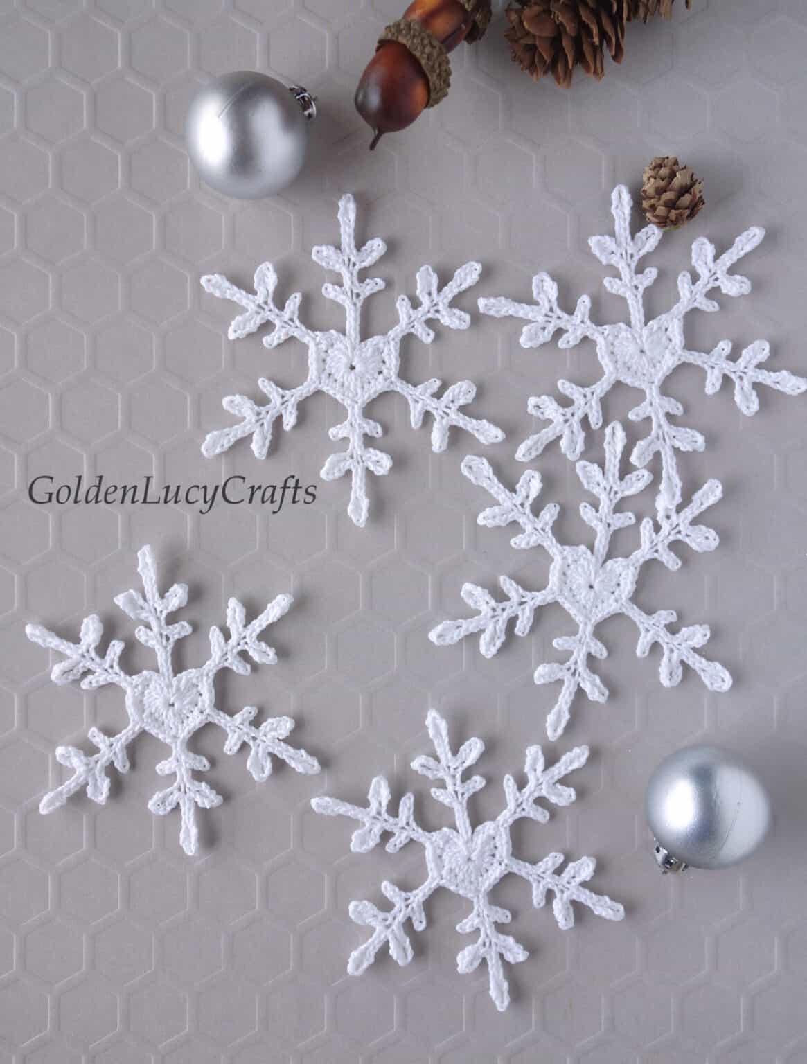 Crochet Heart Snowflake Pattern - GoldenLucyCrafts