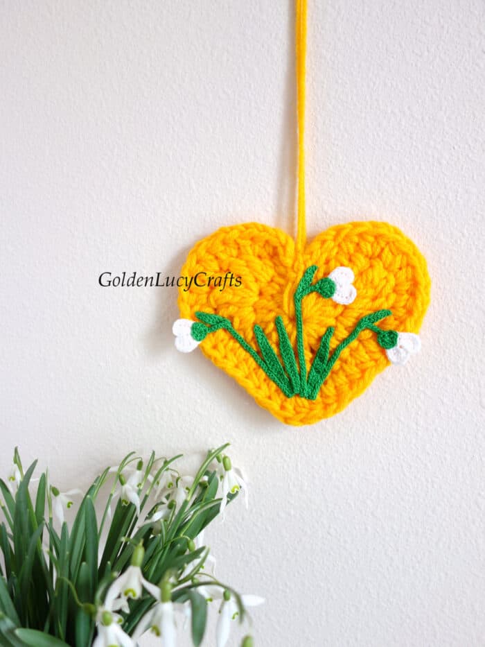 Crochet Spring Heart, Wall Decor - GoldenLucyCrafts