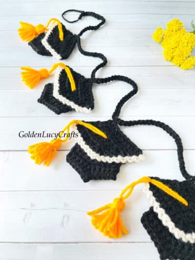 Crochet Graduation Garland - GoldenLucyCrafts