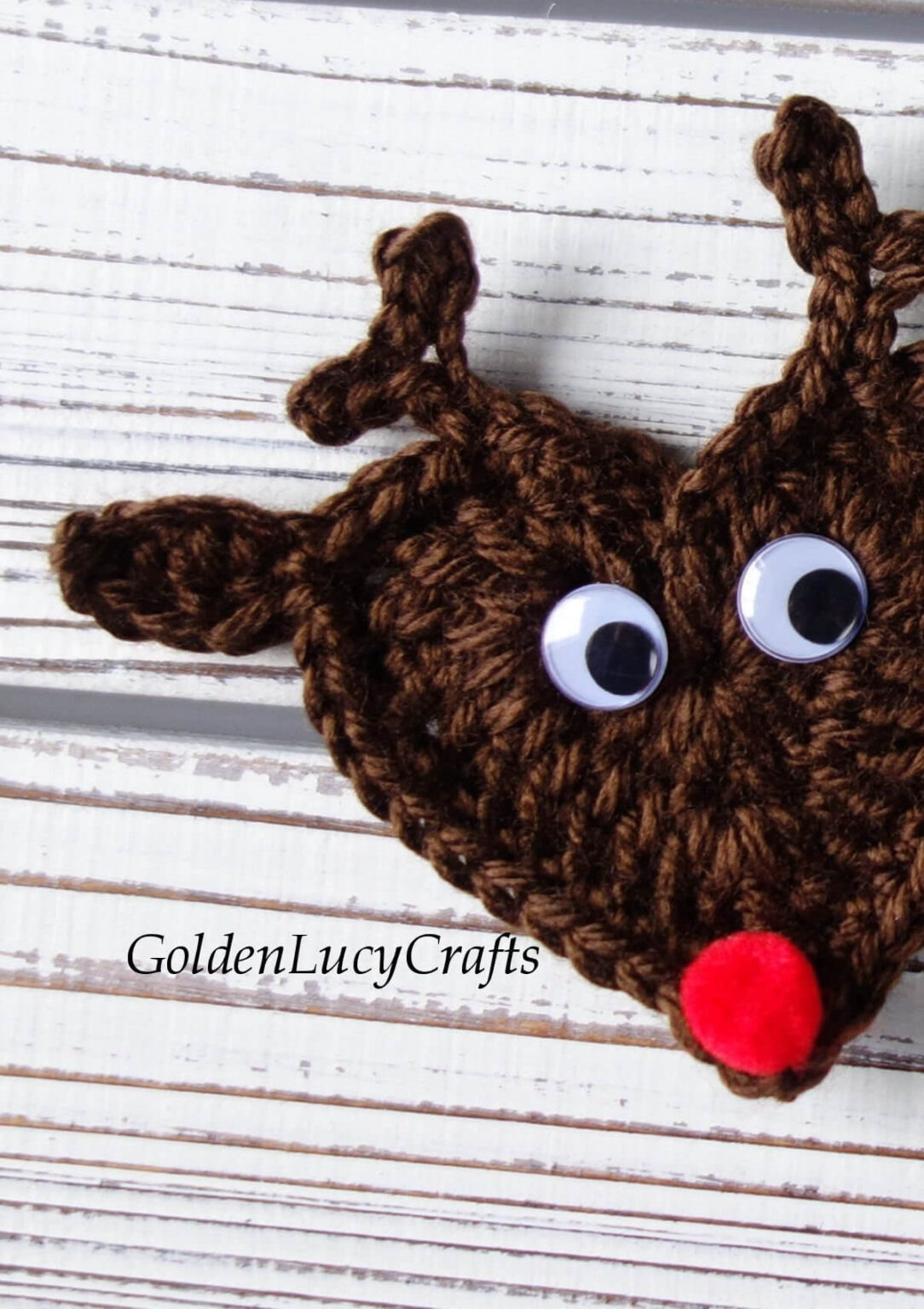 Crochet Pattern Heart Reindeer - GoldenLucyCrafts