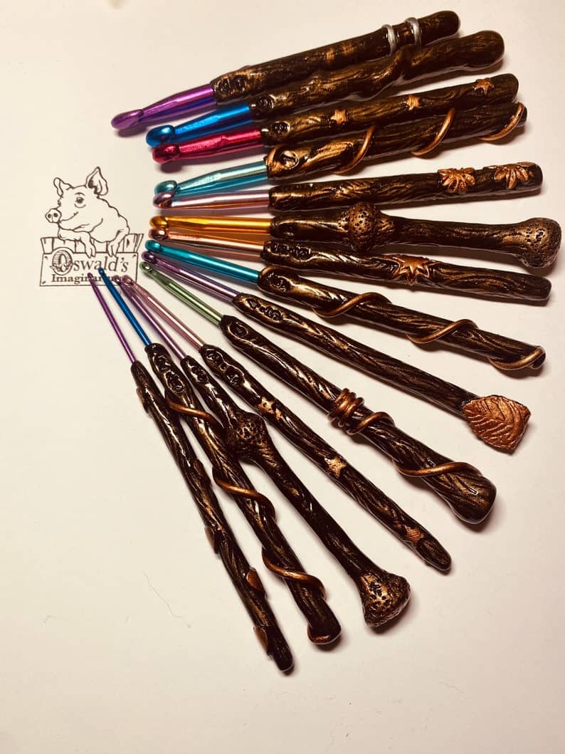 Awesome Gift Ideas for Crocheters - GoldenLucyCrafts