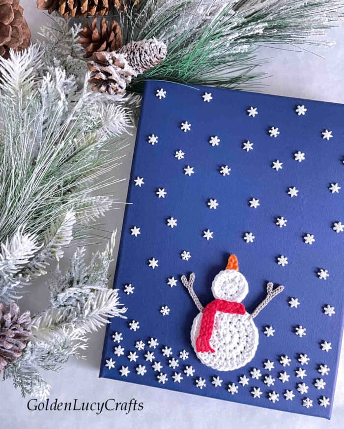 Crochet Wall Art, Snowman Catching Snowflakes - GoldenLucyCrafts