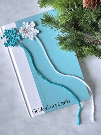 Crochet Snowflake Bookmark - GoldenLucyCrafts