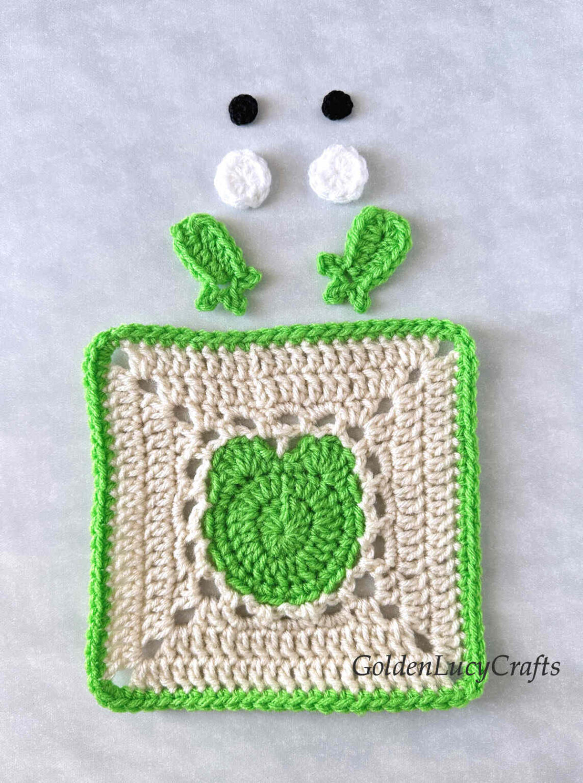 Crochet Frog Square - GoldenLucyCrafts