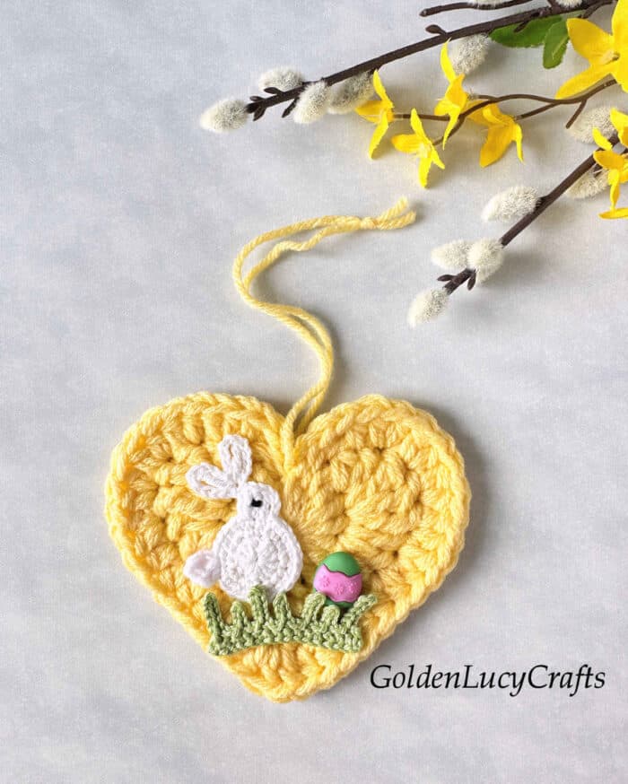 Crochet Easter Heart Ornament - GoldenLucyCrafts