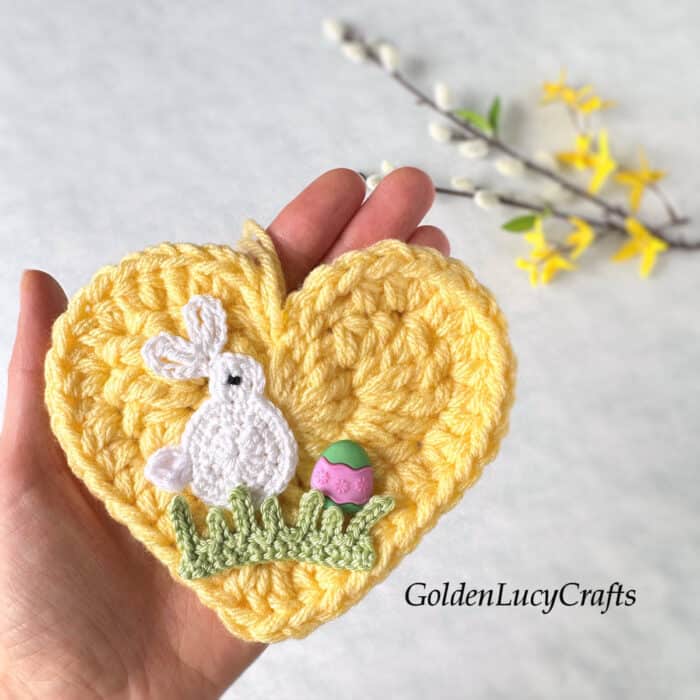 Crochet Easter Heart Ornament - GoldenLucyCrafts