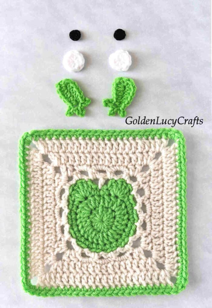 Crochet Frog Square - GoldenLucyCrafts