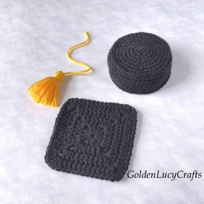 Graduation Cap, Mortarboard Crochet Pattern - GoldenLucyCrafts