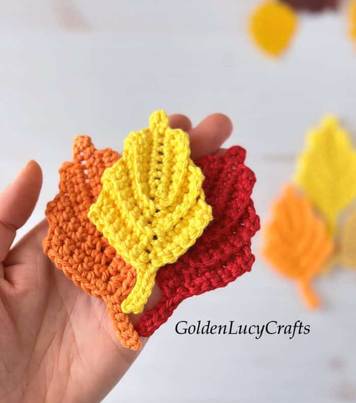 Autumn Leaves Crochet Pattern - GoldenLucyCrafts